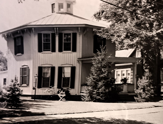 Little Known Facts About Our Octagon House – Capturing Conneaut History ...